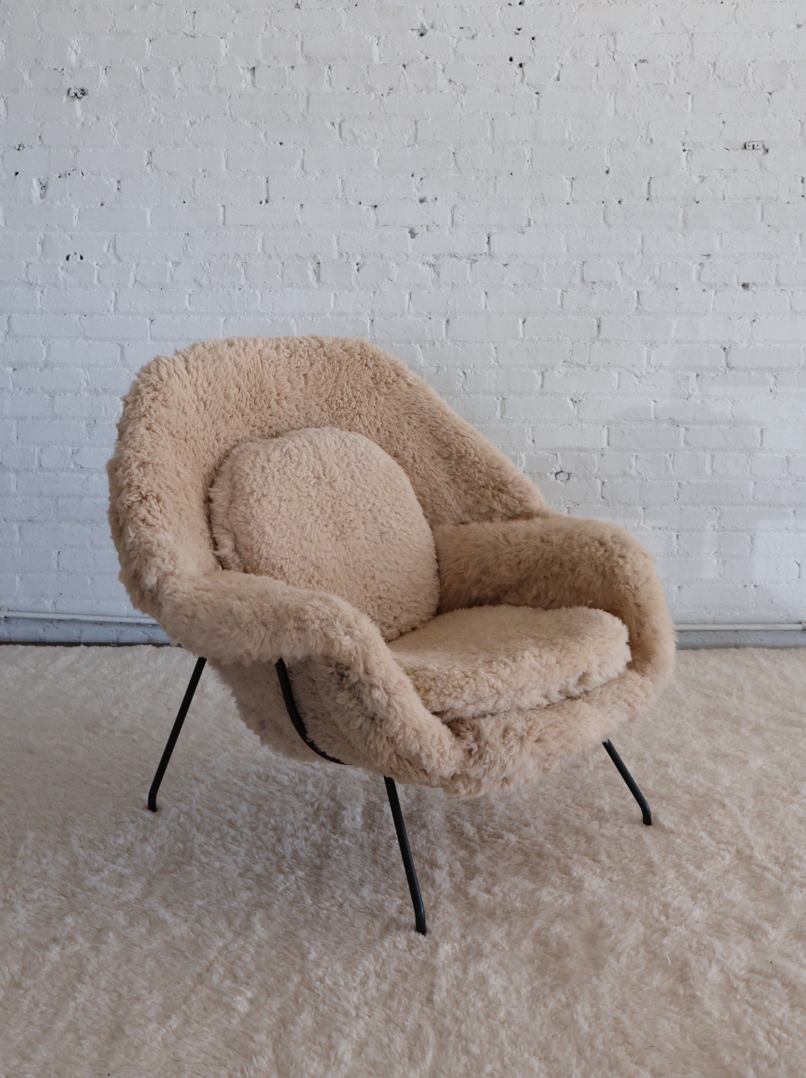 The Custom Eero Saarinen Sustainable Sheepskin Womb Chair – Blackbird ...